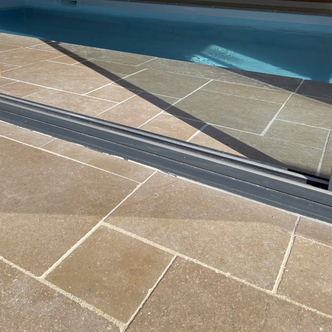 Margelle Pierre Naturelle Beige Egypta - HESTIA Pierre & Bois