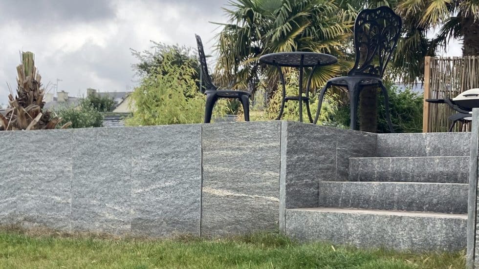 Cloture en Pierre Naturelle Grise - HESTIA Pierre & Bois