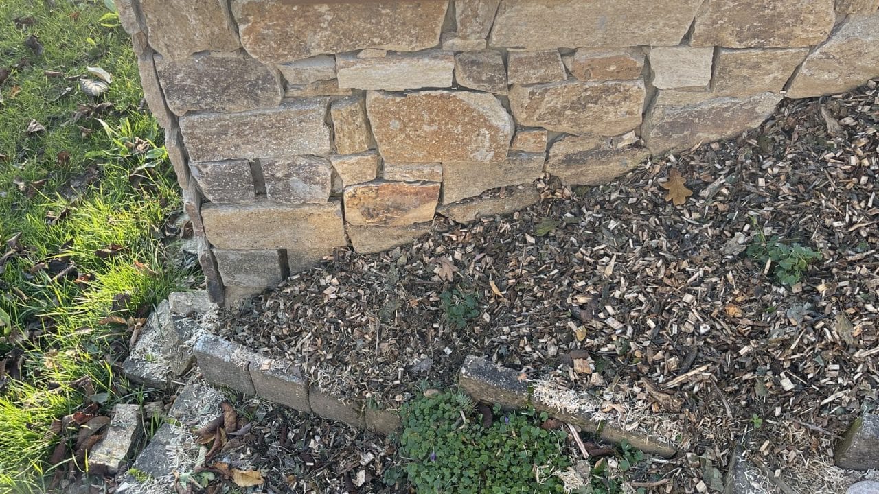 Habillage Pierre Placage Croute de Gneiss - HESTIA Pierre & Bois