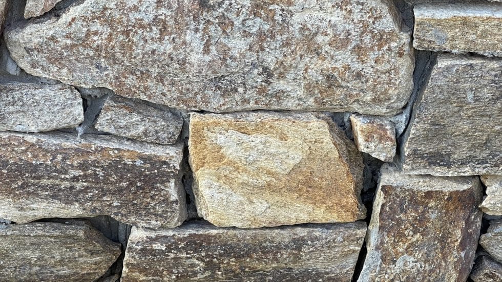 Pierre Moellons Gneiss - HESTIA Pierre & Bois - Côtes d'Armor