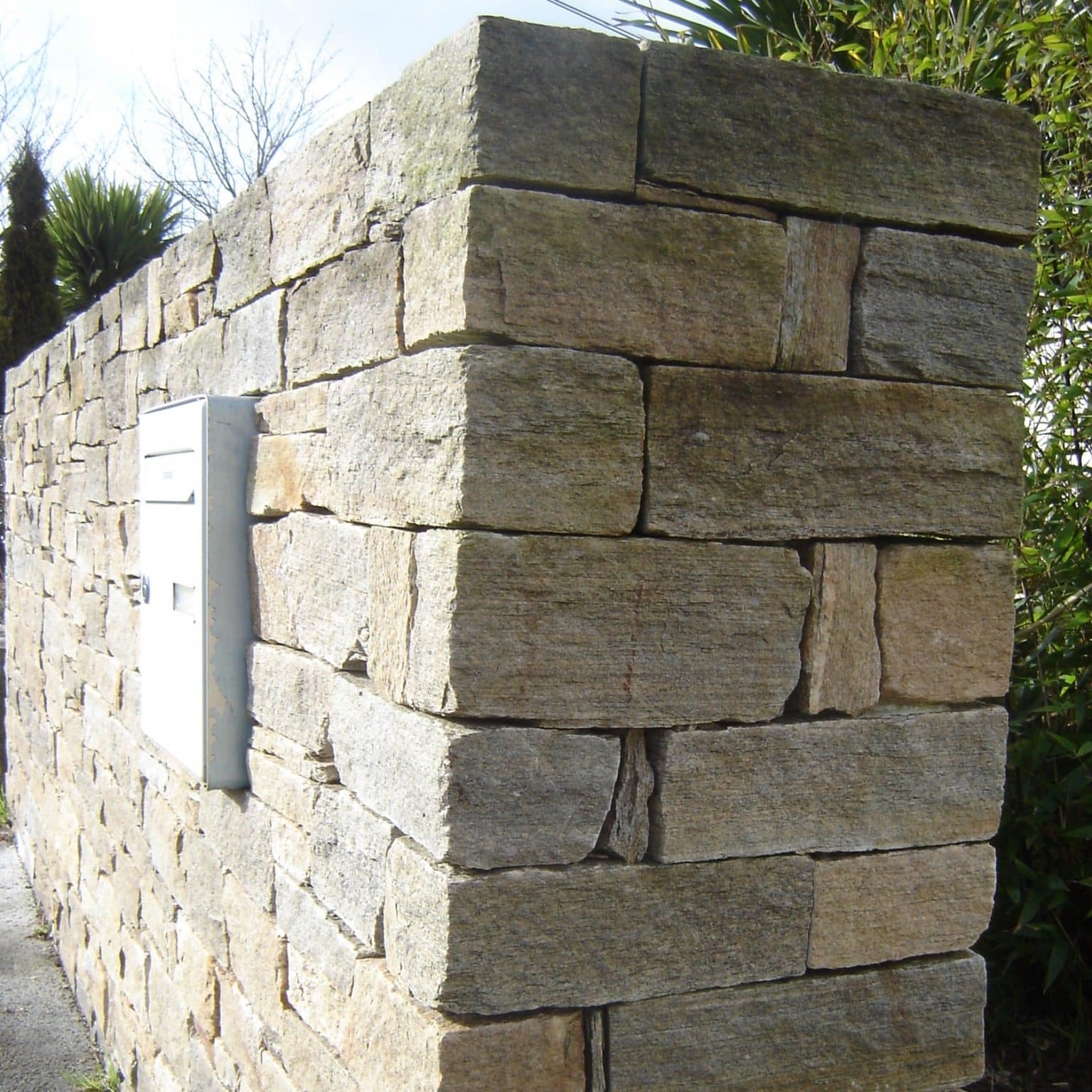 Pierre Moellons Gneiss - HESTIA Pierre & Bois - Côtes d'Armor