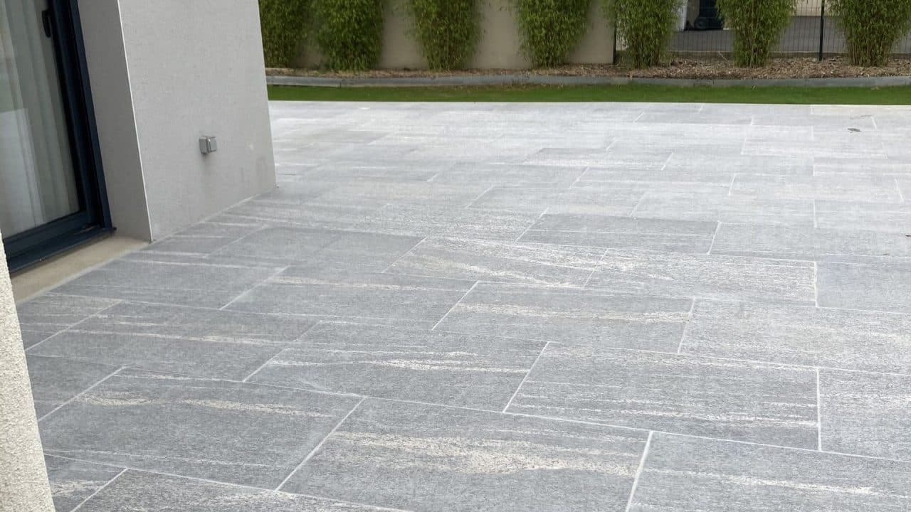 Terrasse Pierre Naturelle Grise - HESTIA Pierre & Jardin