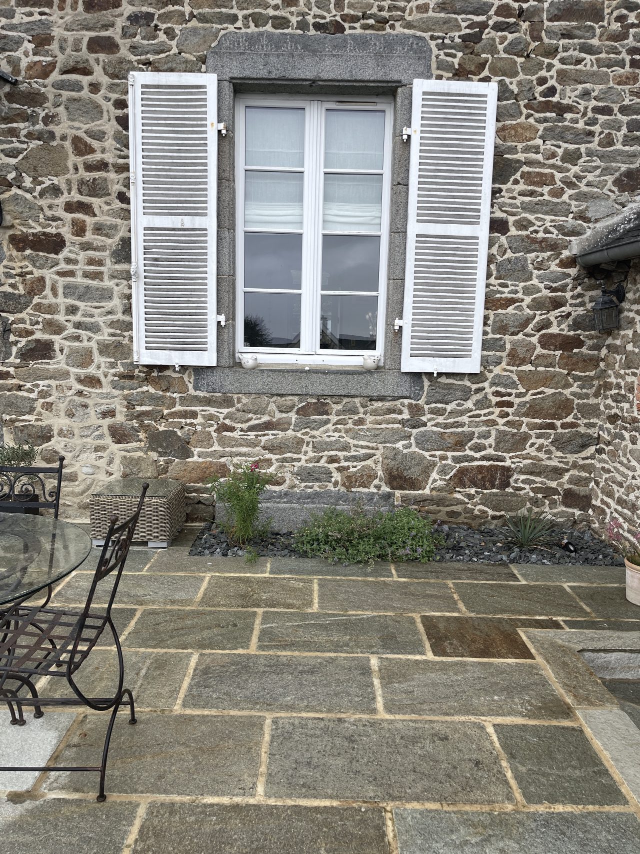 Gneiss - Dalle de Terrasse Luzerne - HESTIA Pierre & Jardin